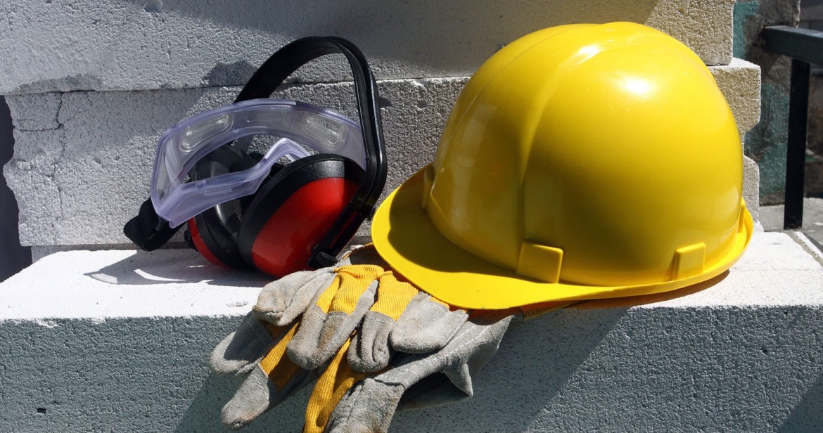 New Colour-Coded System for Safety Helmets in Construction | Work ...