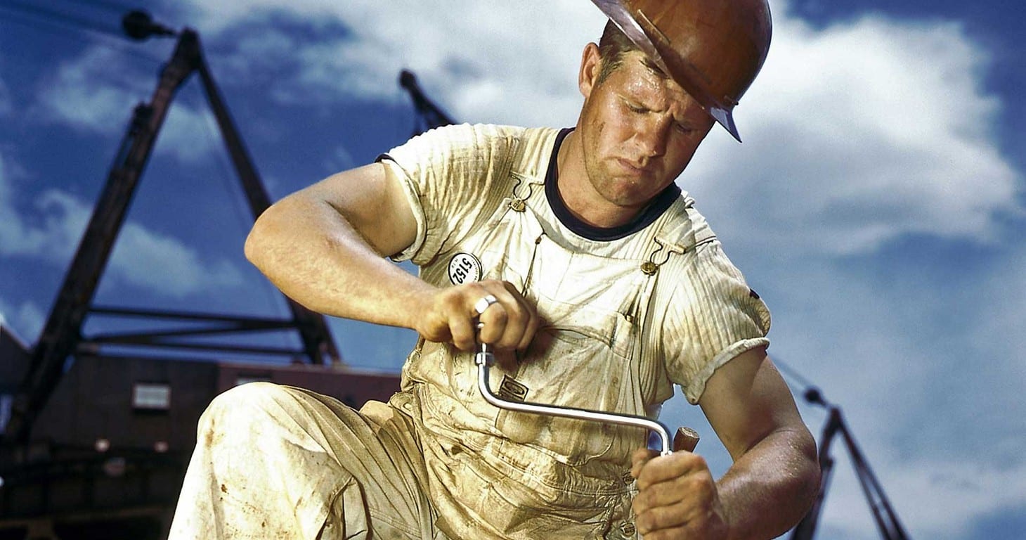 Using Hand Tools Safely at Work | Work & Wear Direct